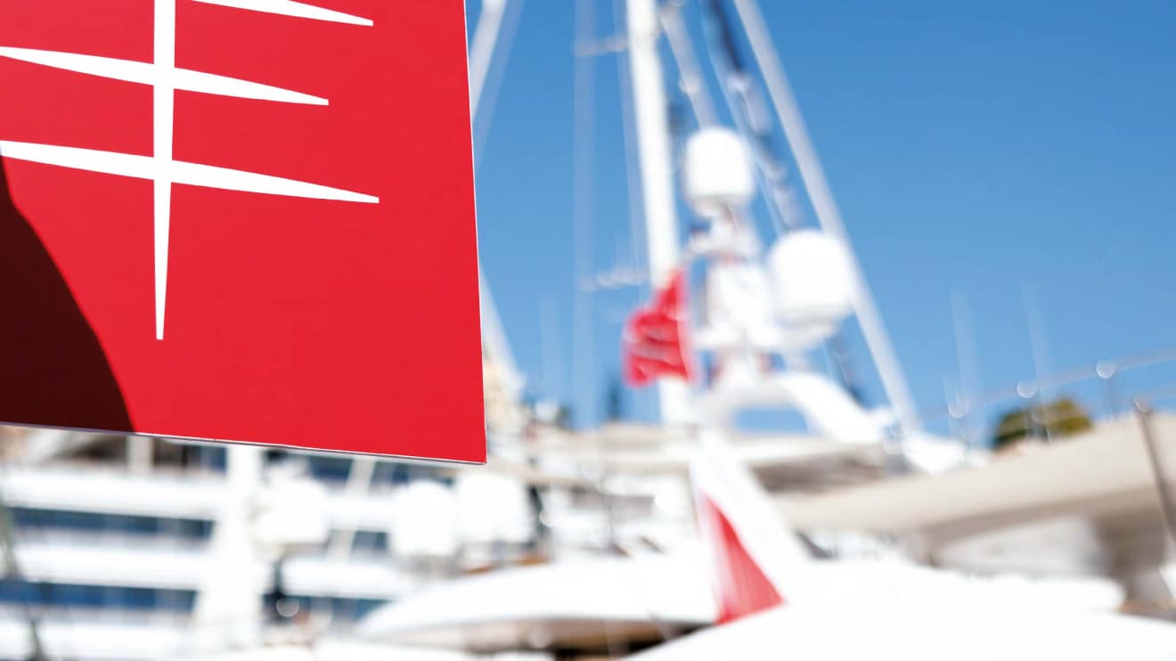 Lady S Yacht Charter – Luxury 93.000m Superyacht by Feadship